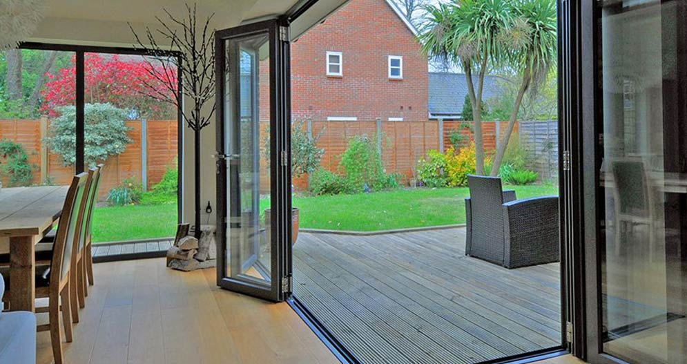 Floating Corner Post | Bi-Fold Doors | South Coast Bi-Folds